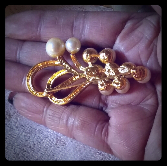 Napier | Jewelry | Vintage Napier Ribbon Brooch | Poshmark